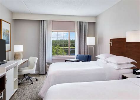 Sheraton Jacksonville Hotel Ideal Location