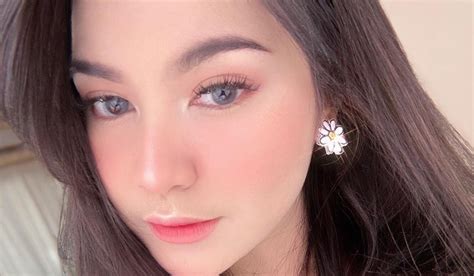 Cerita Asmara Aku Dan Kakak Iparku Yang Seksi