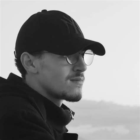 ‎زكر ياء‎ Smd Zakaria • Threads Say More