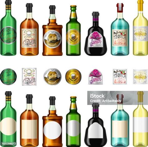 다른 빈티지 라벨 한 병에 알코올 음료 리큐 어 데 킬 라 위스키 와인 맥주 럼 없는 현실 메뉴에 대 한 벡터 일러스트 레이 션
