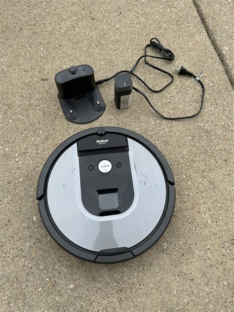 iRobot Roomba 960 Robot Vacuum for Sale in Frisco, TX - OfferUp