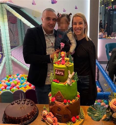 Devojka Sa Krilima Priredila Bajkovitu Rođendansku Proslavu ćerki “hvala Ti što Si Takva Kakva