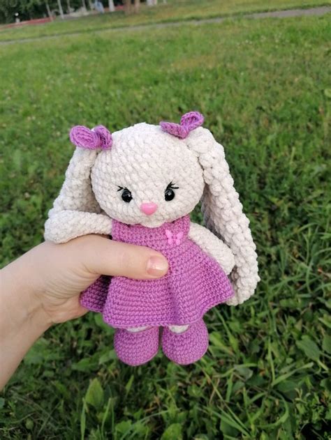 Подарки на 8 марта Кролик заяц зайчик зайка вязаная игрушка в интернет магазине Ярмарка