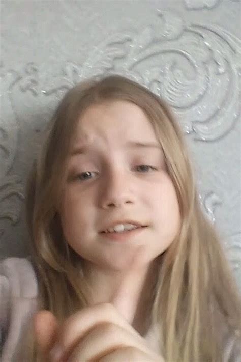 крутая девка Youtube