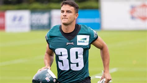 Video Eagles Devon Allen Displays Olympic Speed On Td Pass Yardbarker