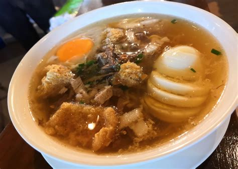 Decos Lapaz Batchoy Goes Modern In Robinsons Jaro