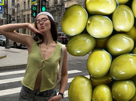 Лена мобильный фотограф Content Creator обучение Спб сохраняйте и бегите делать 🤍