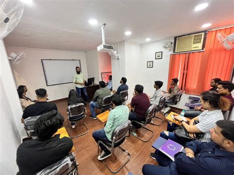 Top 5 Digital Marketing Offline Course Institutes In Delhi