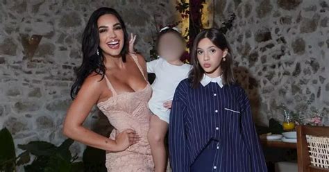 Baile Video hija mayor de Andrea Valdiri heredó el talento del baile Andrea Valdiri Head