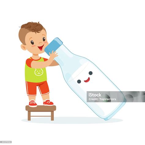 귀여운 작은 소년과 미소 인간의 얼굴을 재생 하 고 재미와 재미 있는 우유 병 건강 한 어린이 음식 만화 캐릭터 벡터 일러스트 레이 션 귀여운에 대한 스톡 벡터 아트 및
