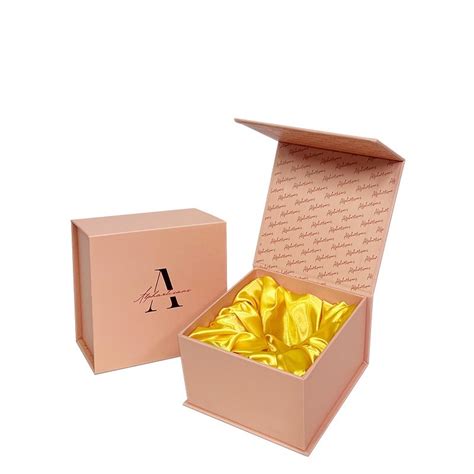 Flap T Box Custom 2 3mm Cardboard Packaging T Boxes With Satin