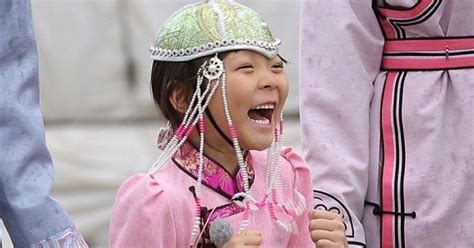 뭘해도 사랑스러워추블리네가떴다 추사랑 몽골 전통 의상 도전