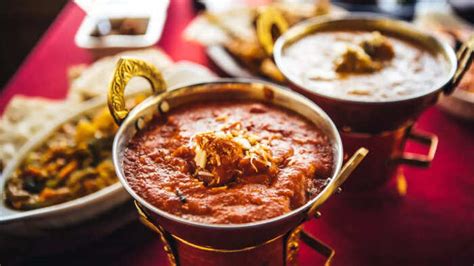 Best Dhaba Delhi Near Me मलाई चाप से लेकर कुरकुरे मोमोस तक…दिल्ली के 5