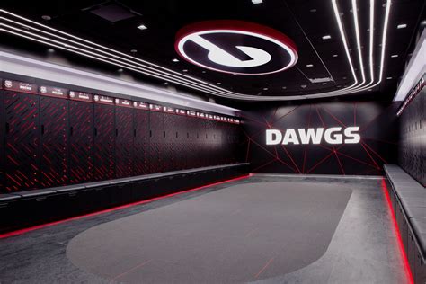 Top Locker Room At Sandra Moody Blog