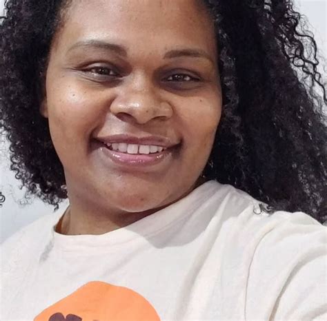 Com Essa Pasta Brilho Vai Brilha Suas Panelas E Box Do Seu Banheiro Dicasfaceis Limpeza