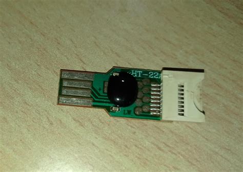 Can I Put A SMD LED Here This Is A MicroSD Card Reader I Just Wanted To Know If I Can