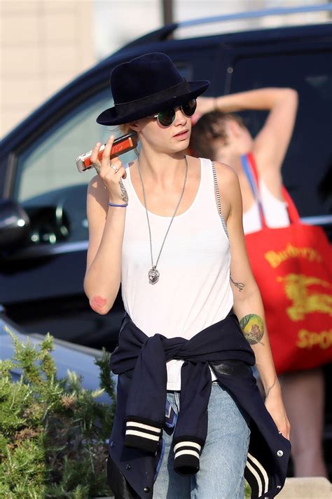 Cara Delevingne And Ashley Benson Paparazzi Sexy Outdoors Photos Thefappening Link