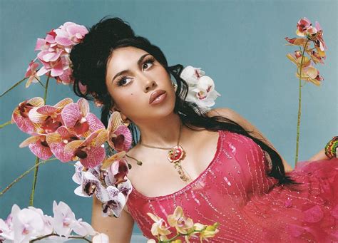 Review Kali Uchis Colors Outside Genre Lines On New Album ‘orquídeas