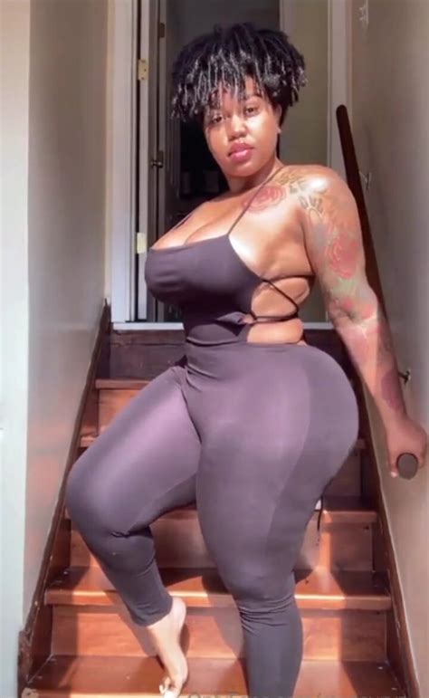 Perfect Curves In Ebony ThisVid