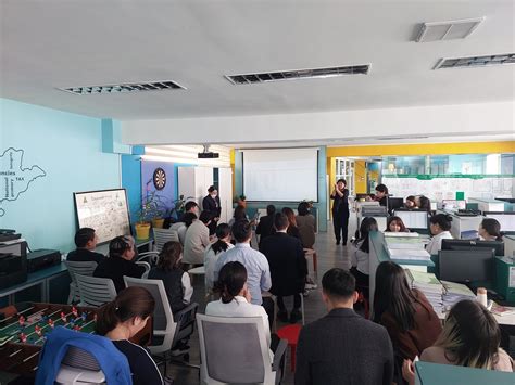 БШУЯ ны харьяа Боловсролын мэдээллийн технологийн төвийн дэргэдэх Цахим сургуулийн үндэсний