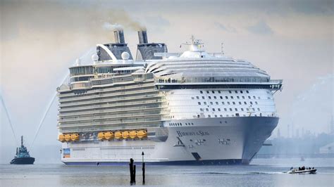 Wallpaper Passenger Liner Ship 2560x1600 Picture Image