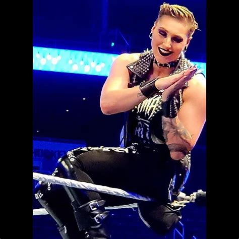 Pin By Maam Mooth On Rhea Ripley Wwe Female Wrestlers Wwe Girls Wwe