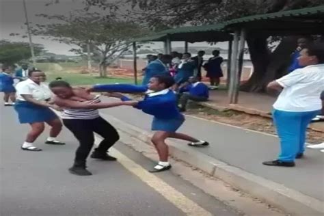 Nigeria Harare Wife Confronts Schoolgirl Over Alleged Affair Faces Public Humiliation