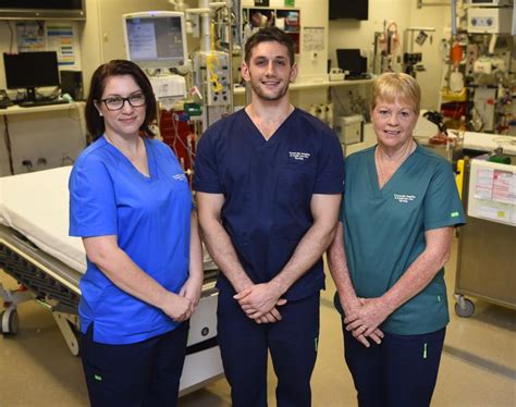 Fresh Approach To Uniforms For Hospital Nurses And Midwives