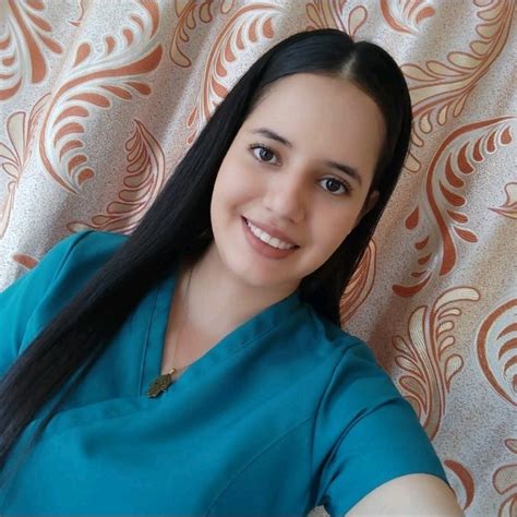 Amanda Monserrate Cedeño Guadamud Licenciada En Optometría Óptica