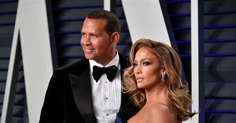 Pictures Of Jennifer Lopezs Engagement Ring From Alex Rodriguez Proves