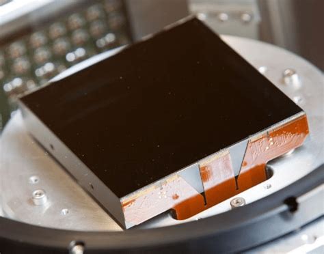 Top And Bottom View Of The E2v 9k X 9k Ccd Package Left And Middle Download Scientific