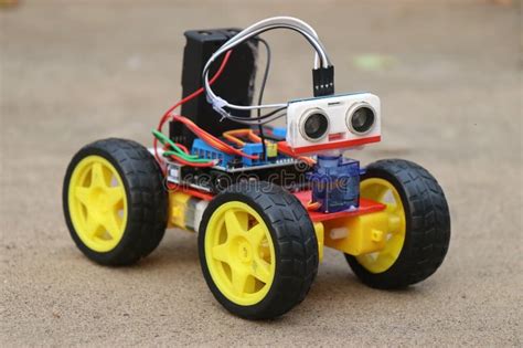 programmable robotic car built using micro controller and ultrasonic