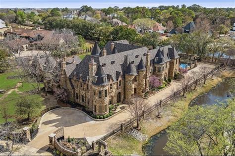 7 Million Dollar Mansion Complete With Insane Closet A Medieval