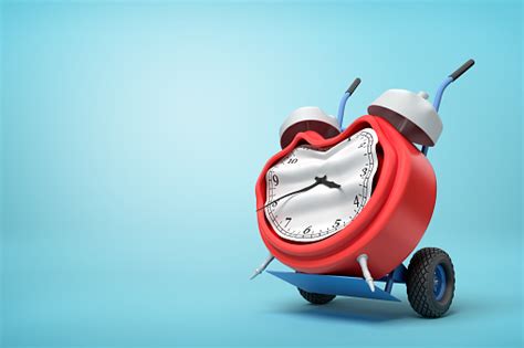 파란색 배경에 손 트럭에 깨진 깨진 알람 시계의 3d 렌더링 벽 시계에 대한 스톡 사진 및 기타 이미지 벽 시계 깨짐 3