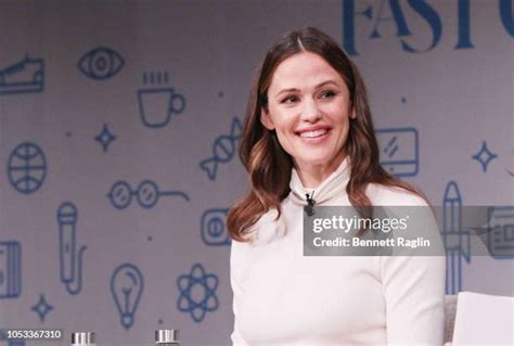 Jennifer Garner Photos And Premium High Res Pictures Getty Images