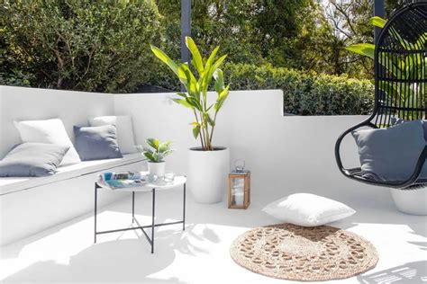 7 Small Courtyards Big On Style And Relaxation
