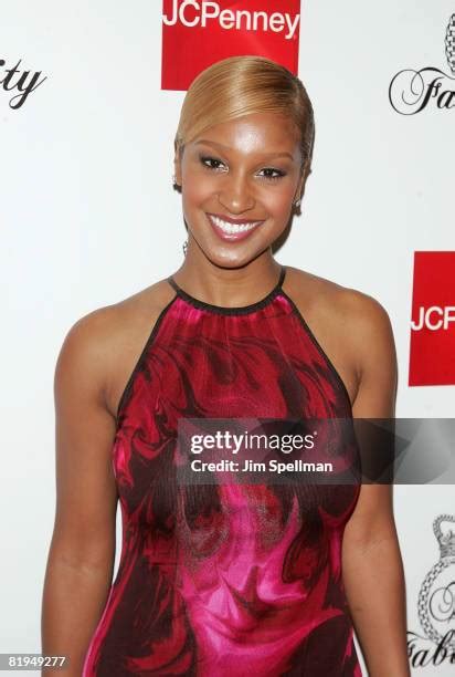 Olivia Simmons Photos And Premium High Res Pictures Getty Images