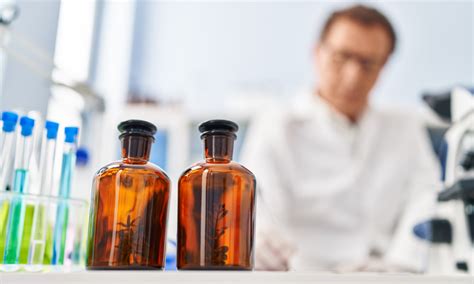 Reagent Bottles Types Uses And Lab Guide