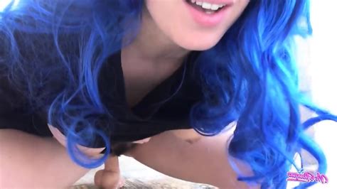 Playing Outside With My Pussy Eporner