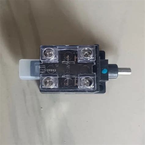 Door Limit Switch 4 Ports 240 Vac At ₹ 399 Piece In Kolhapur Id