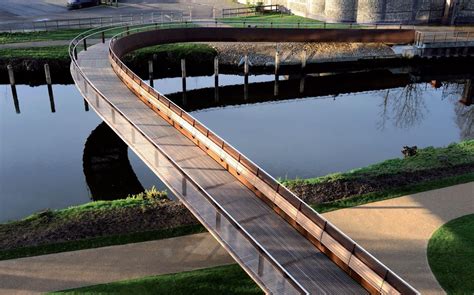 A Double Propped Cantilever Creates A Quiet And Lightweight Solutionn