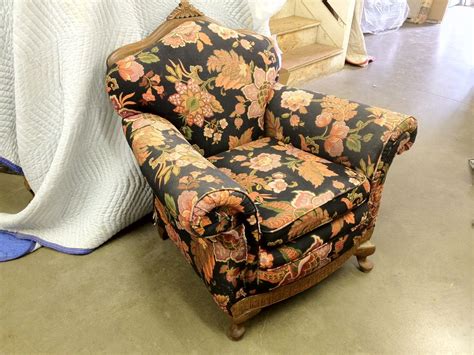 10 Overstuffed Chairs Ideas Overstuffed Chairs Chair Furniture