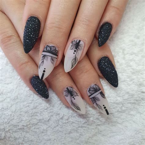 20 семпли нежни и ужасно красиви маникюри за зимата Галерия За Жената