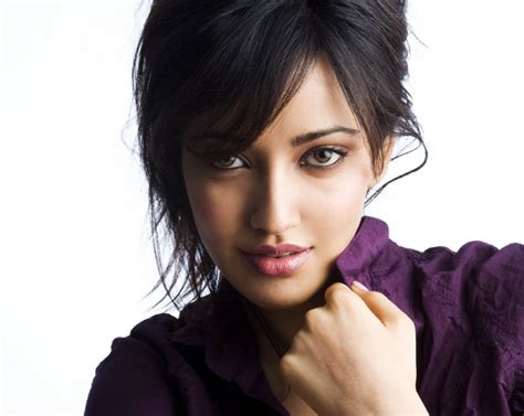 Neha Sharma Hd Wallpapers ~ Wall Pc