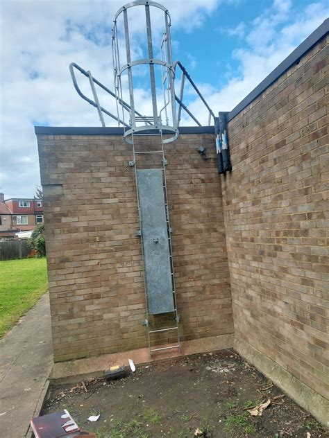 Fullwell Cross Health Centre Cat Ladder Handrail System 3 Csf Building Contractors Ltd
