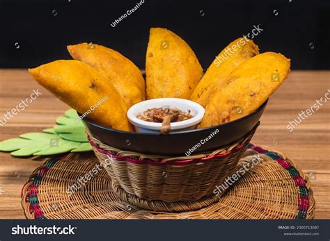 Cesta Empanadas Más De 17 035 Fotos De Stock Con Licencia Libres De