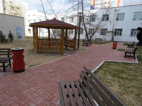 “Өргөө” амаржих газрын гадна зам талбайг тохижуулав