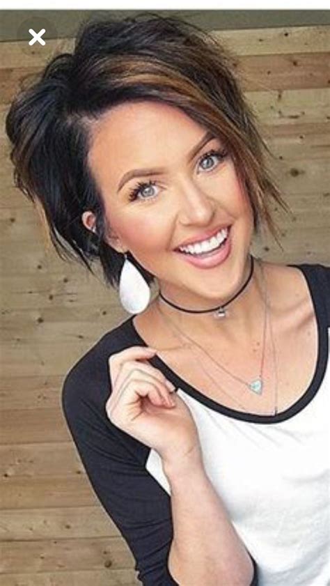 Pin By Teresa Schaaf On Hair Fashion Cute Hairstyles For Short Hair