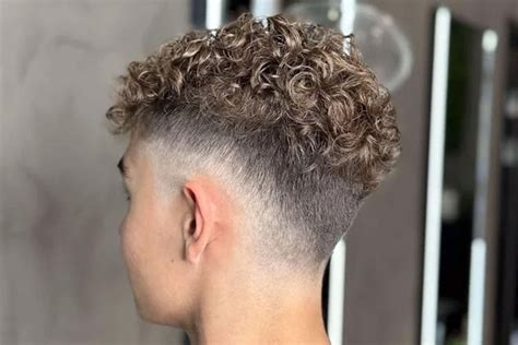 35 Stylish Broccoli Hairstyles For Men