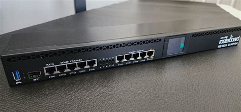 Thiết bị cân bằng tải Mikrotik RB3011UiAS RM VIỆT TUẤN UniFi vn